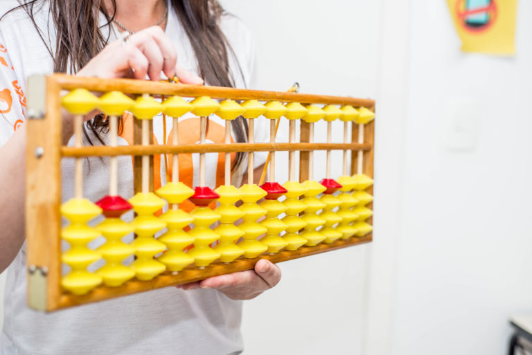 O ábaco e os benefícios nas habilidades cognitivas
